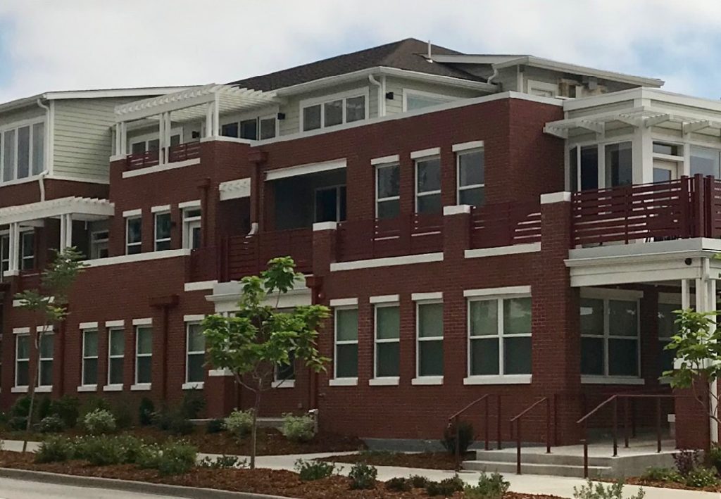 Best exterior paint colors for red brick homes and how to use them