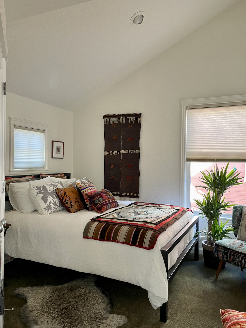 Benjamin Moore Cloud White Color Review | The Color Concierge