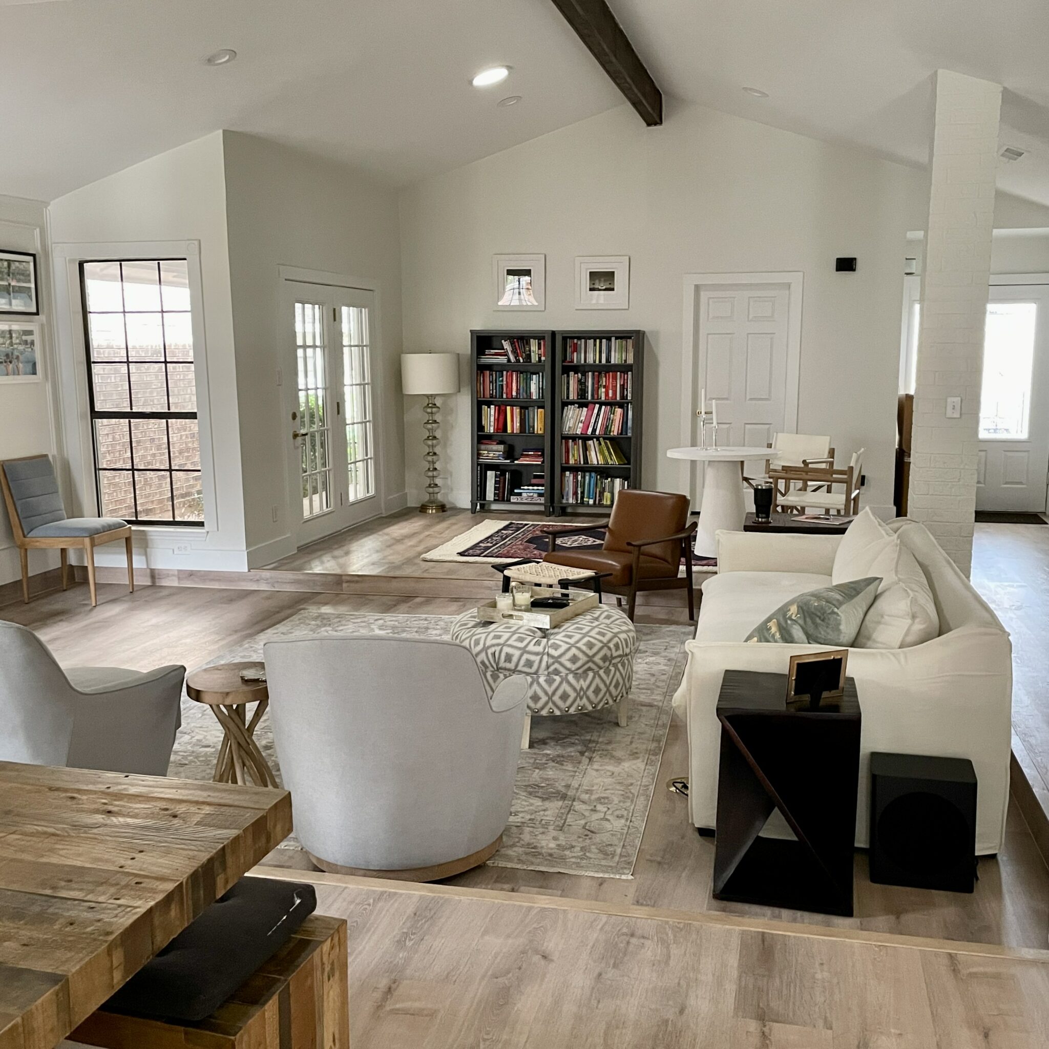 Benjamin Moore Cloud Cover Color Review (OC-25)