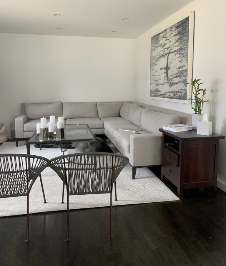 Benjamin Moore Snowfall White Color Review