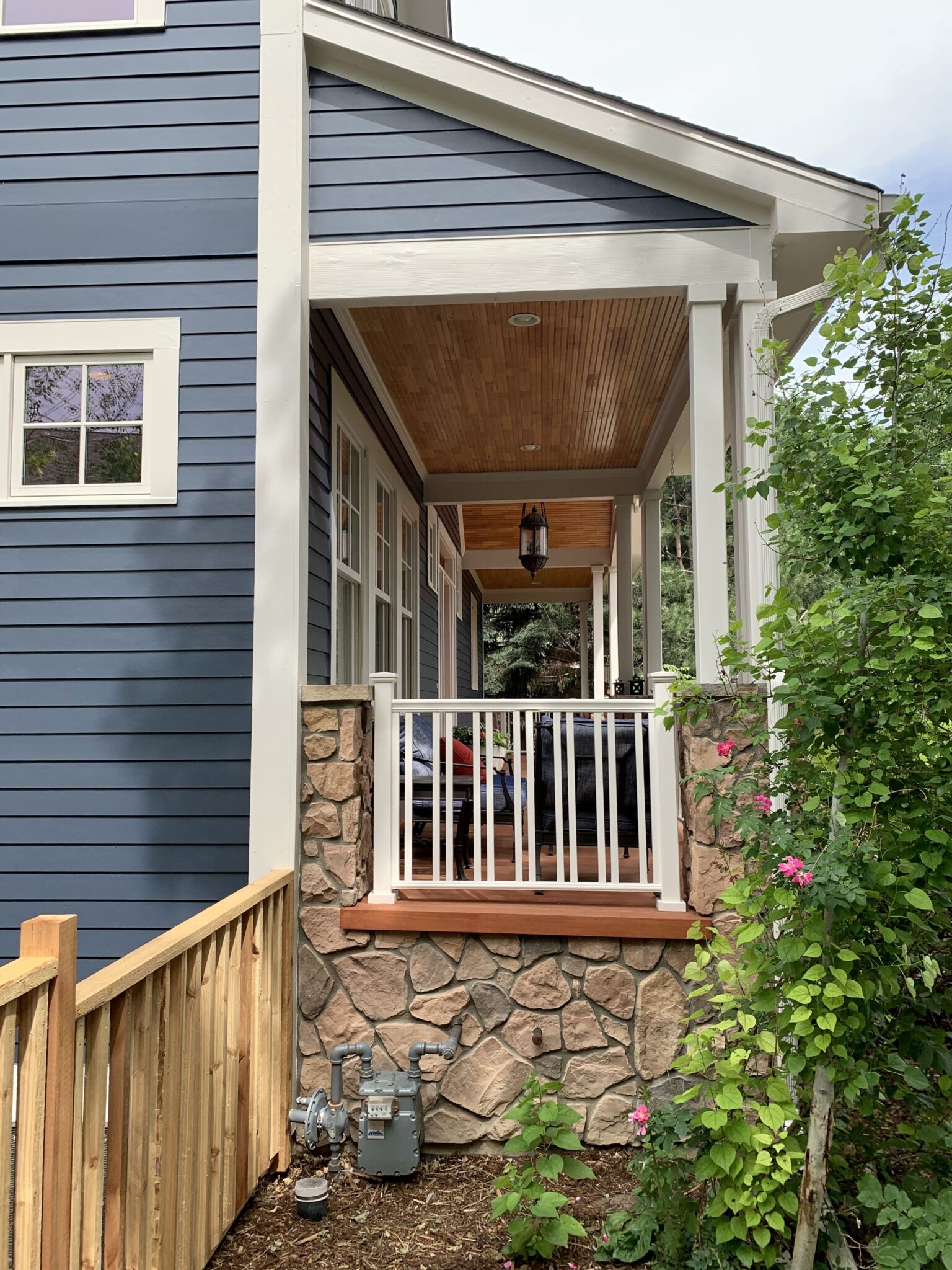 Benjamin Moore Hale Navy (HC-154) Review | Color Concierge