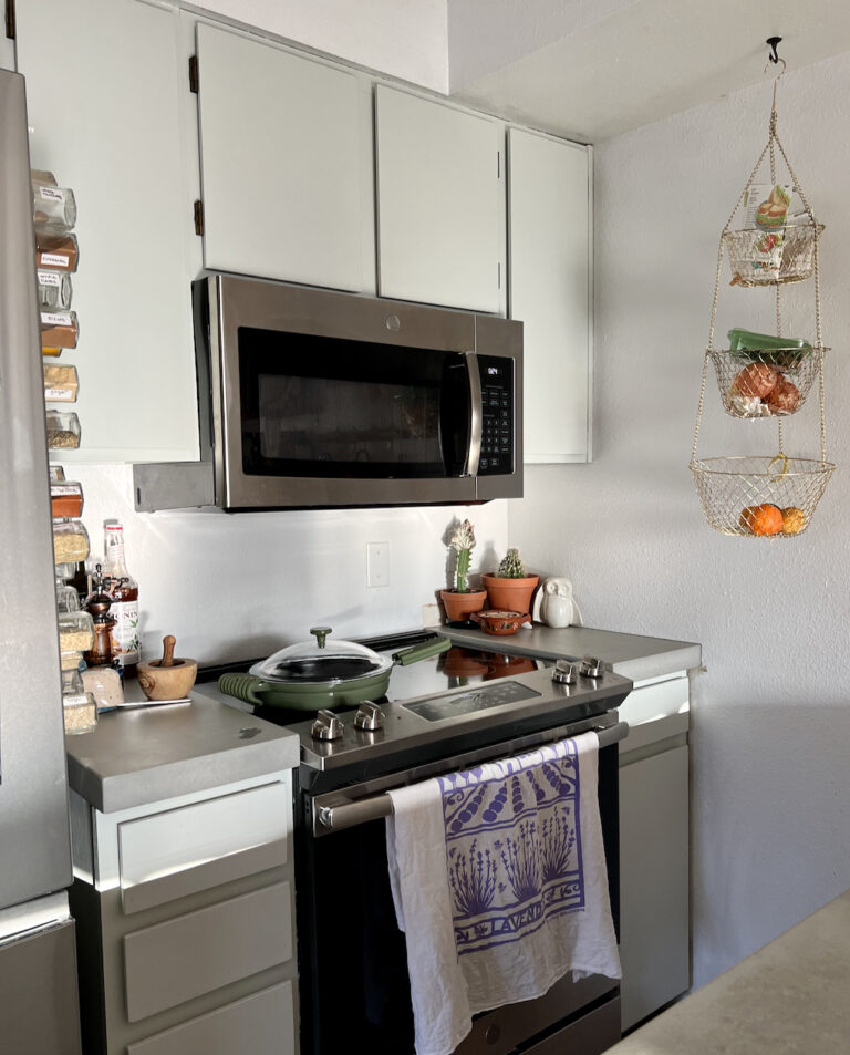 Benjamin Moore Gray Cashmere HC-172 Review | Color Concierge