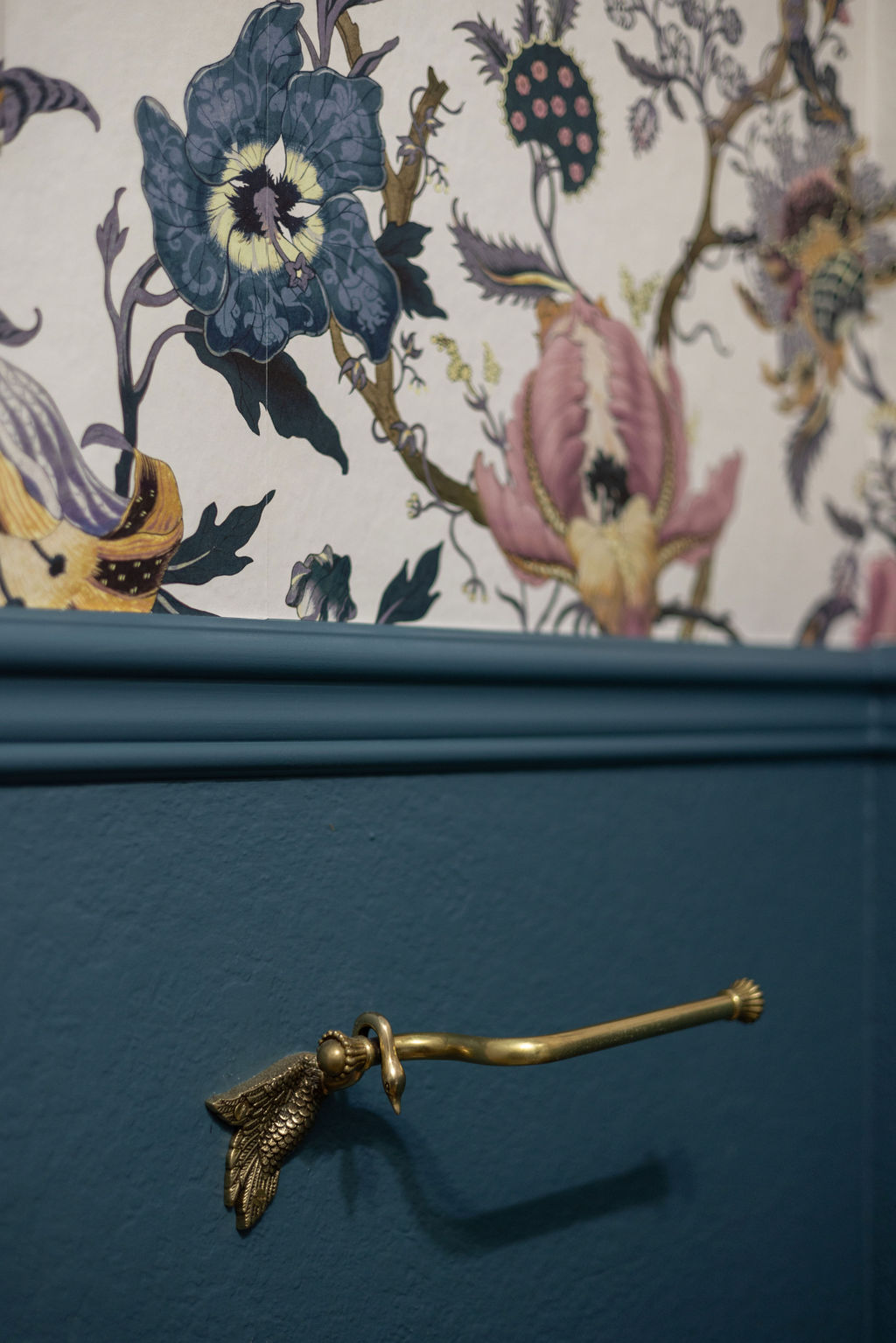 Benjamin Moore Bella Blue Powder Room | Color Concierge