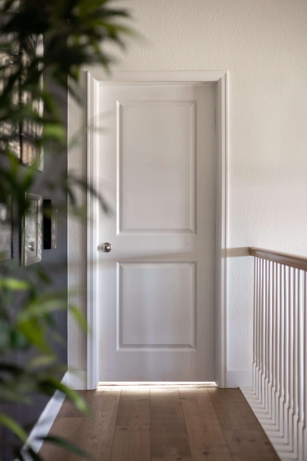 Sherwin-Williams Cheviot (SW 9503) Color Review - Color Concierge