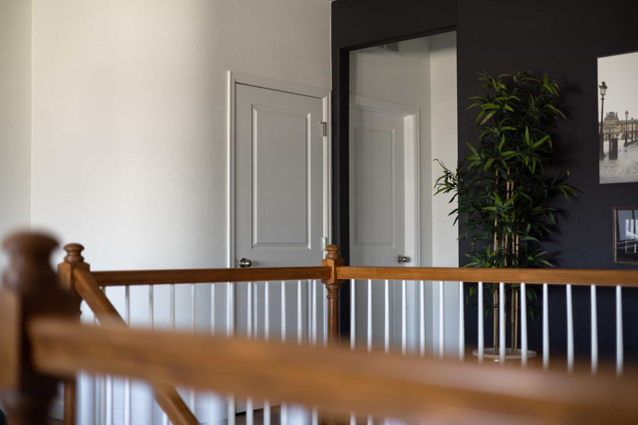 Sherwin-Williams Cheviot (SW 9503) Color Review - Color Concierge