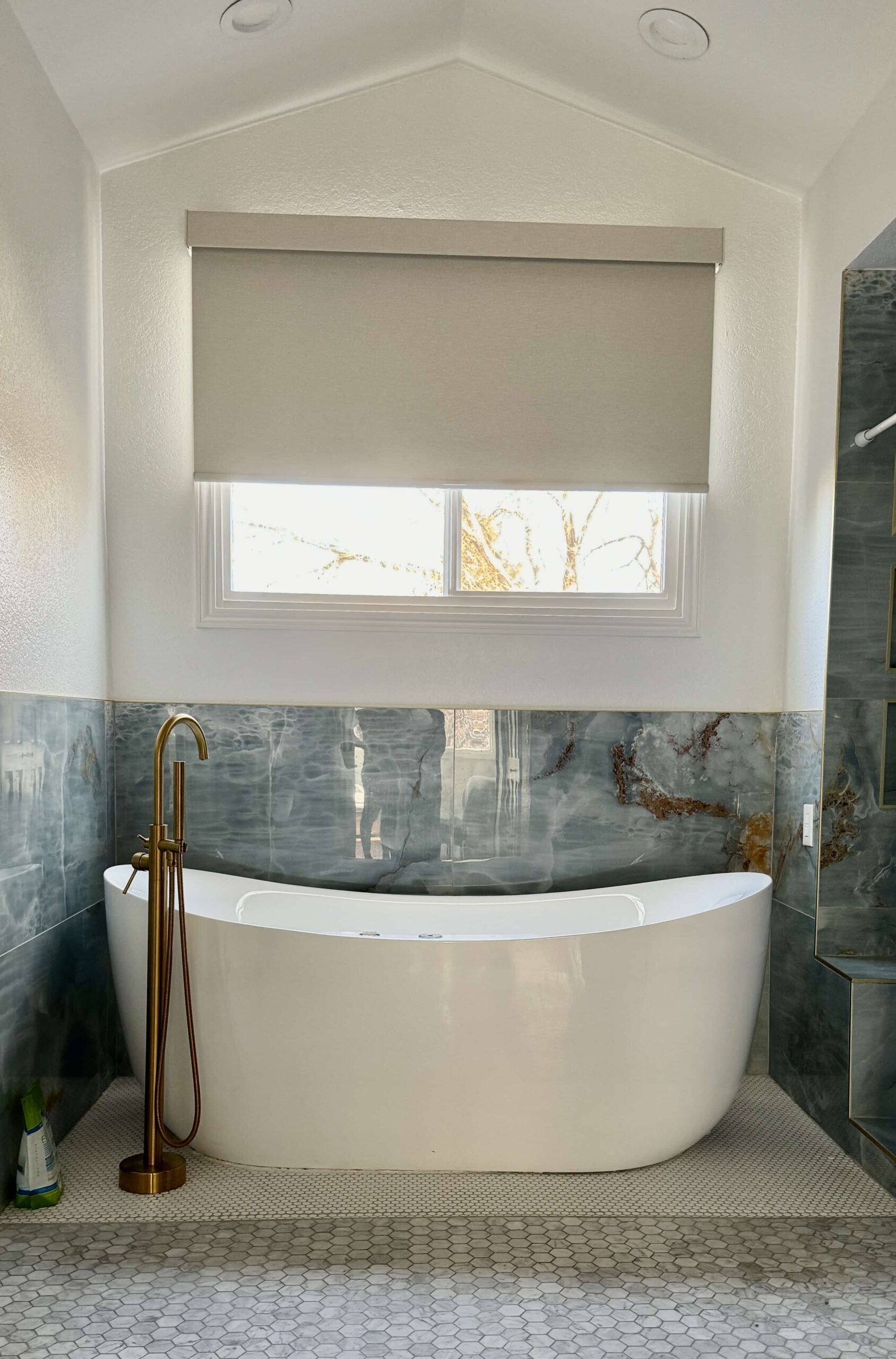 Sherwin-Williams Pearly White Color Palette - Color Concierge