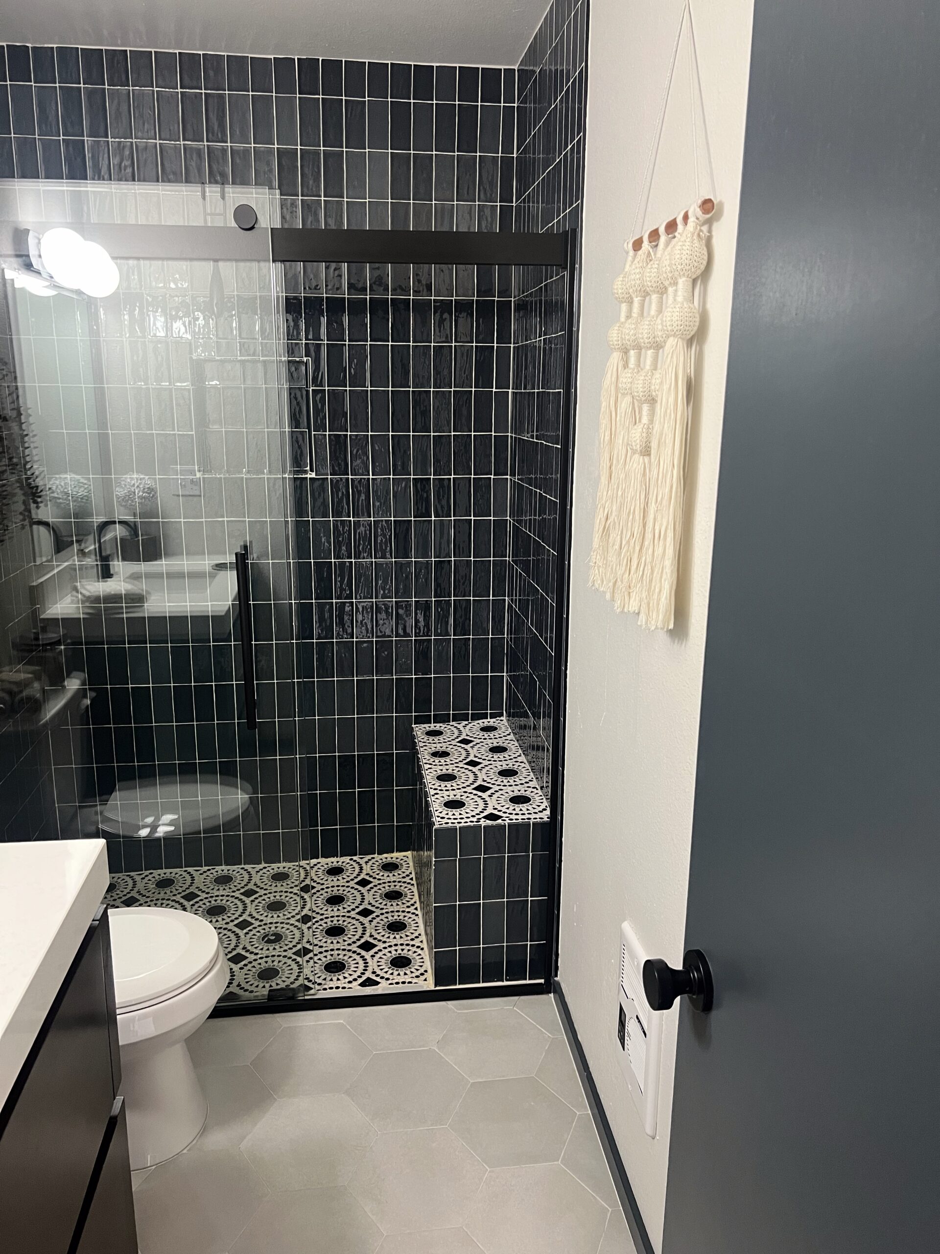 Benjamin Moore Oxford White Color Review - Color Concierge